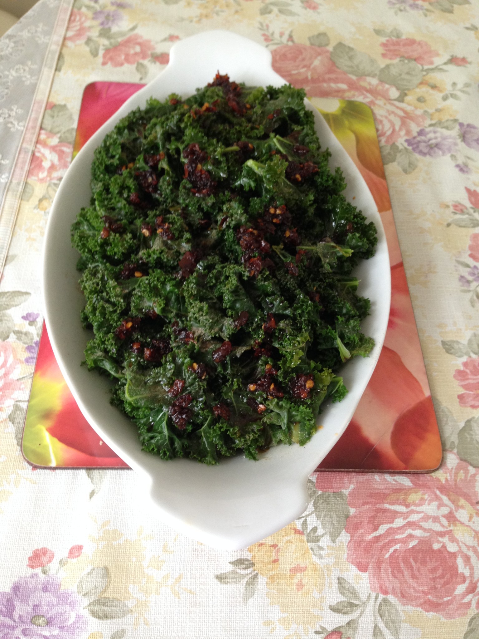Boiled kale with chili oil – helenscchin's Blog