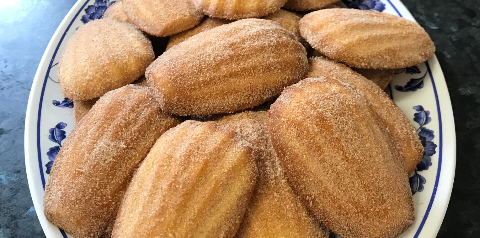 Orange cinnamon madeleines – helenscchin's Blog
