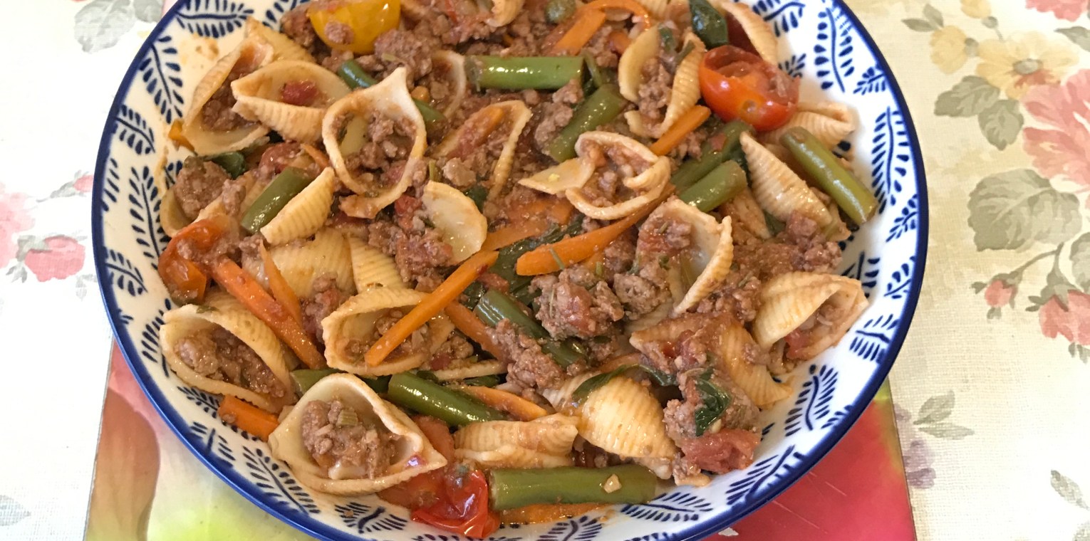 Beef and vegetables big shell pasta – helenscchin's Blog