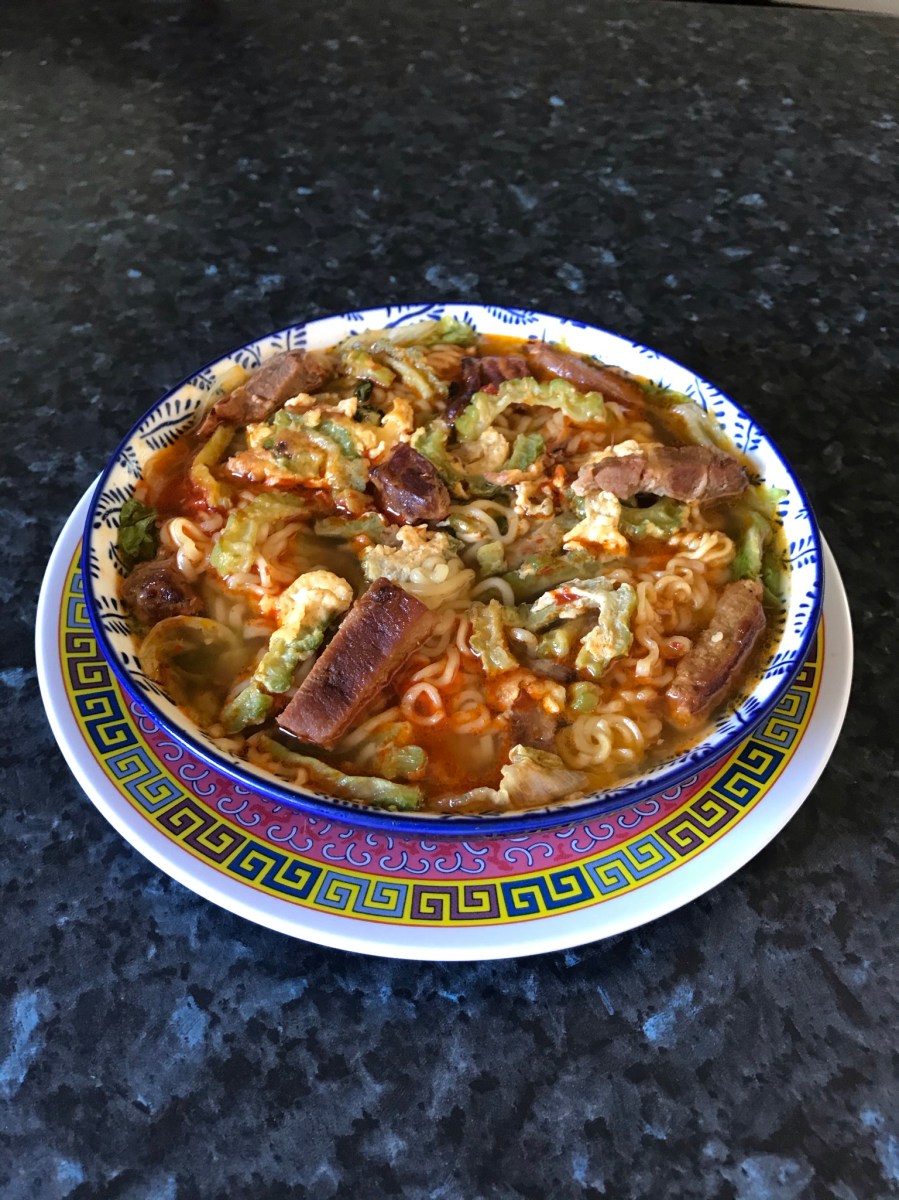Shin ramyun noodle char siu and bitter gourd egg soup – helenscchin's Blog