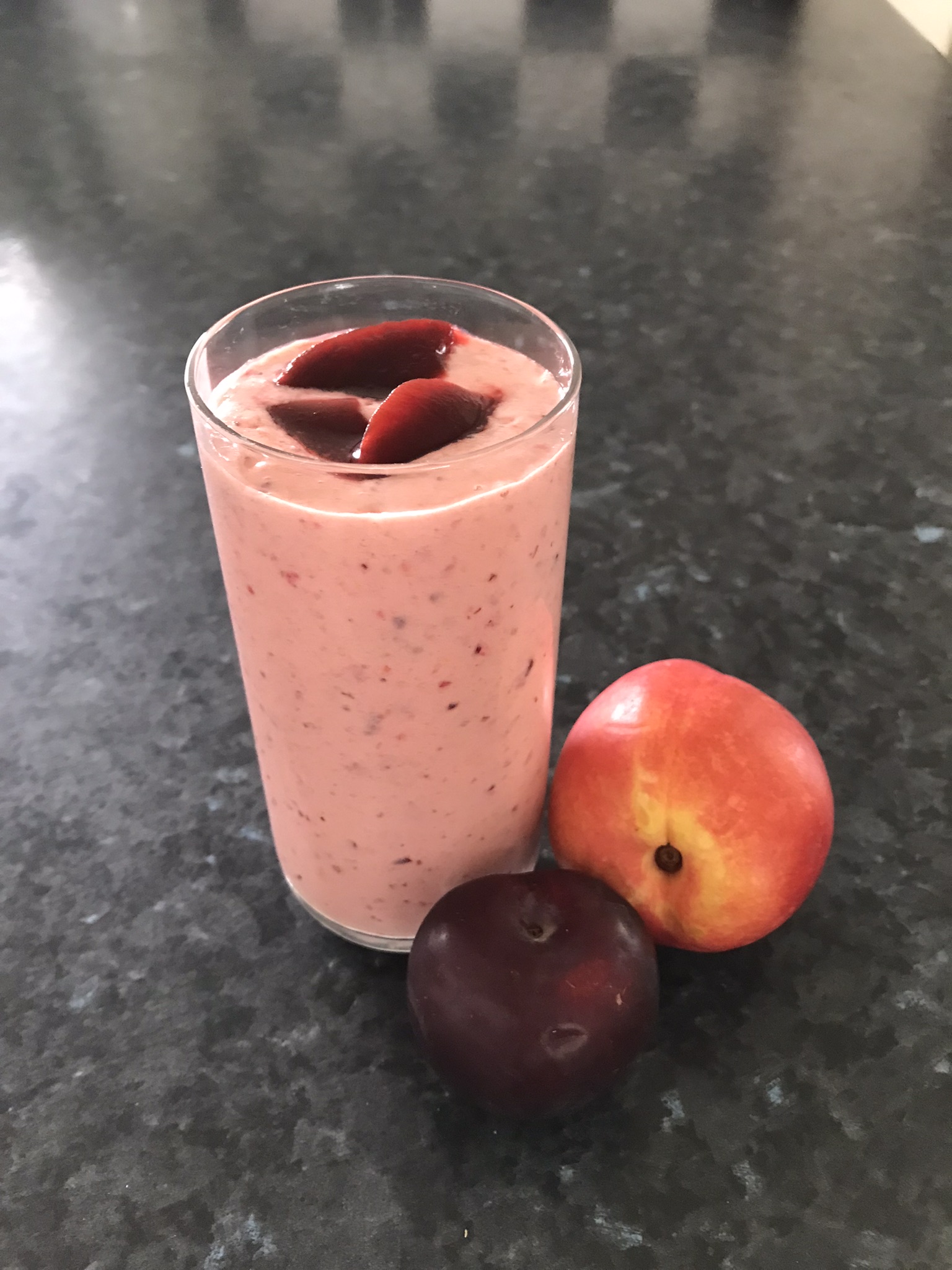 Nectarine plum strawberry and tomato smoothie – helenscchin's Blog