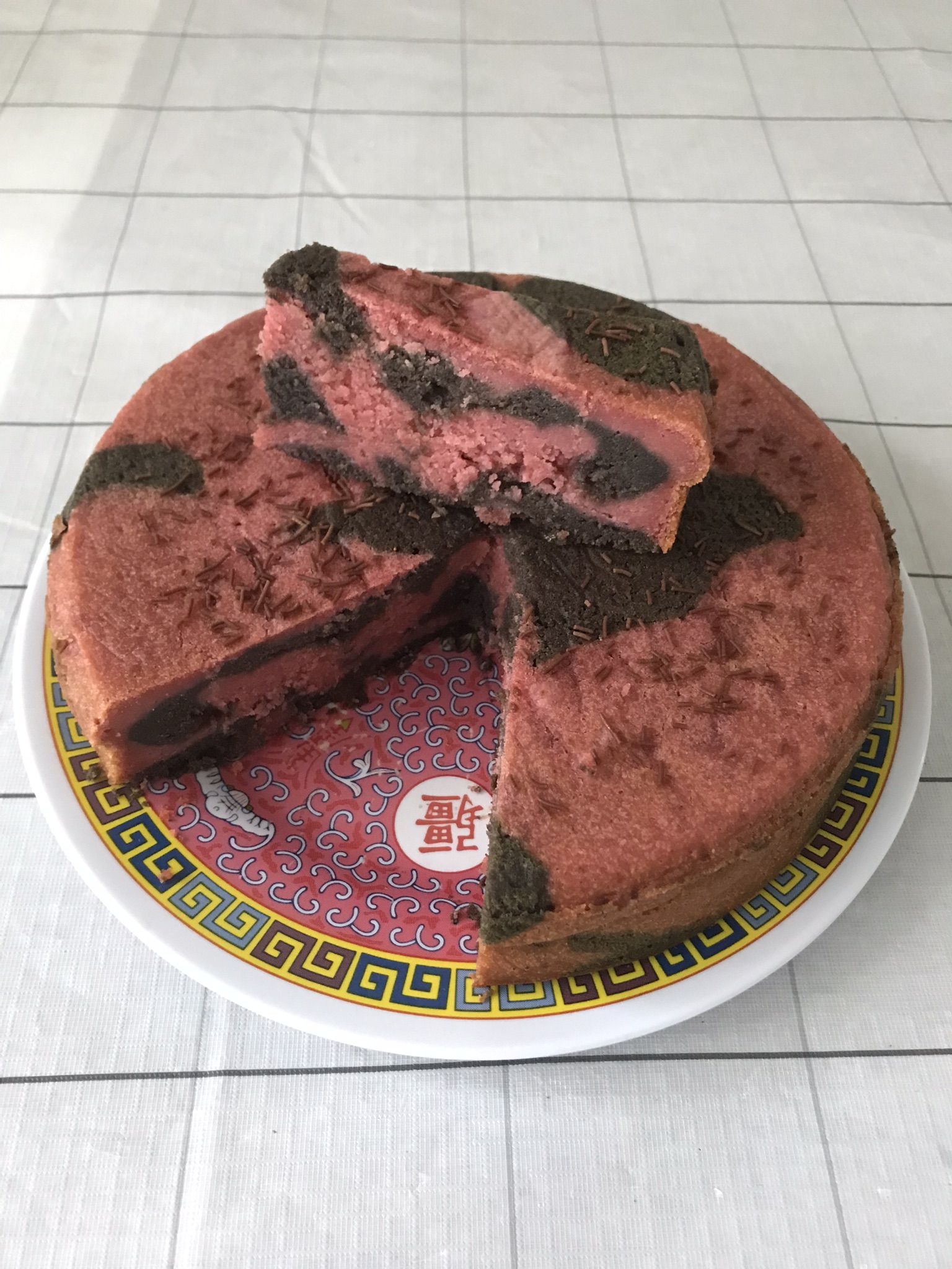 Strawberry dark coco cake – helenscchin's Blog