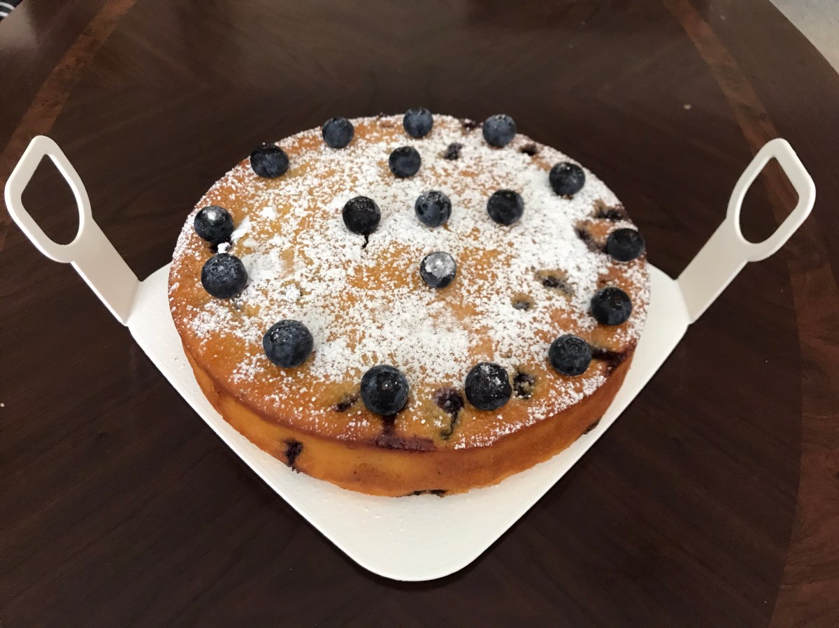 Blueberry polenta cake – helenscchin's Blog
