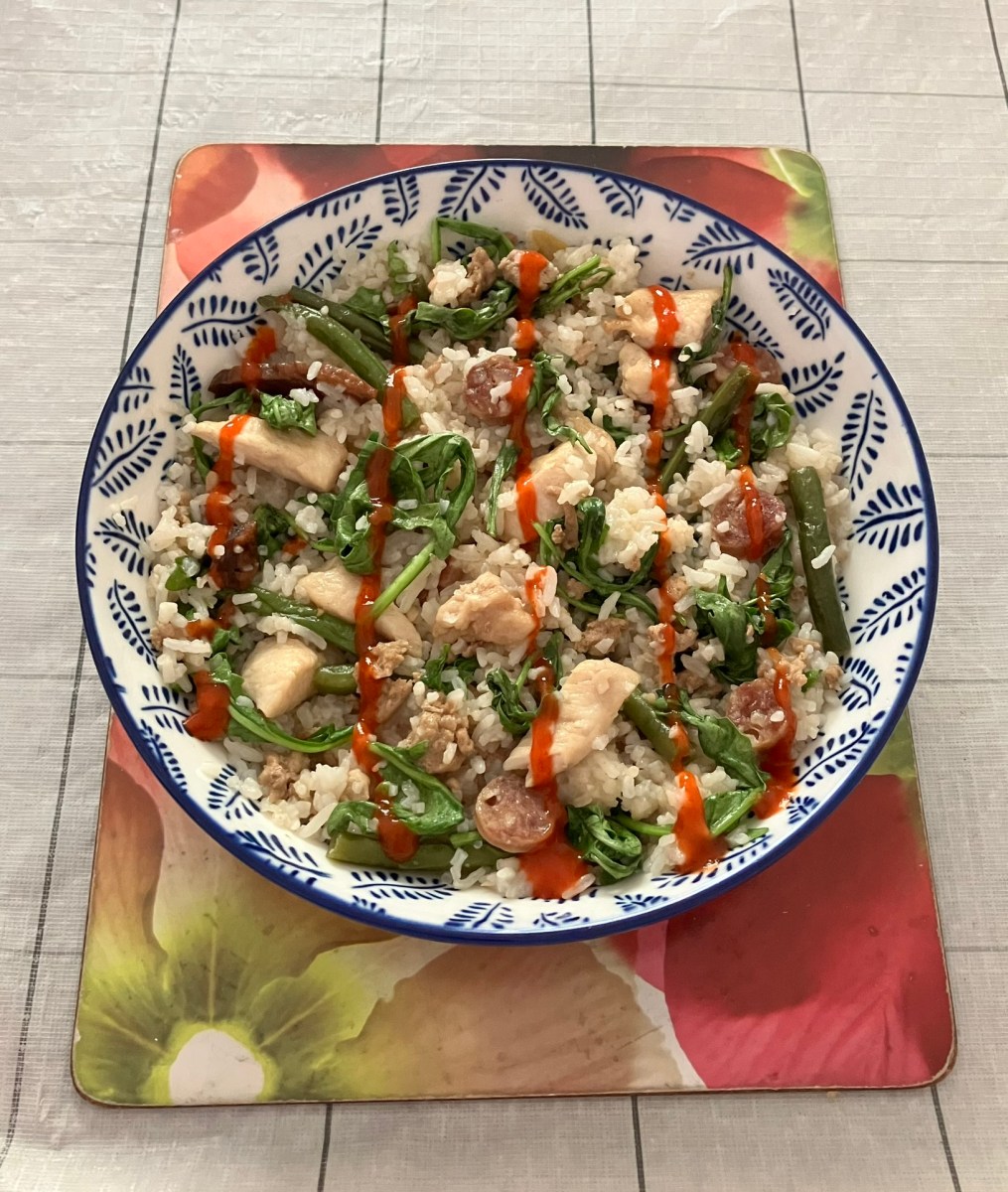 Flavoured chicken rice with rockets green beans and chili sauce ...