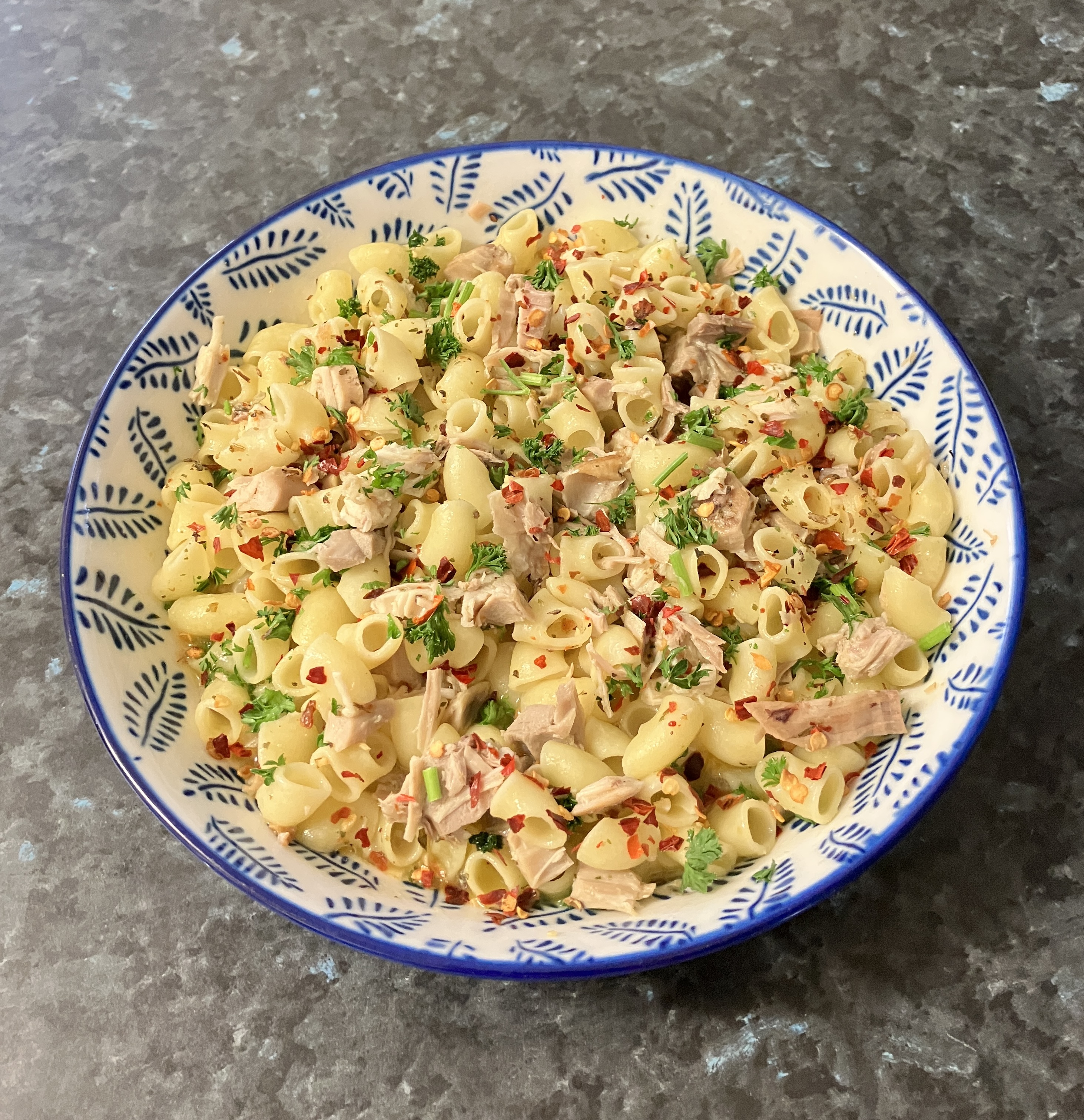 Liscio piccolo 40 turkey in butter garlic sauce with parsley and chili ...